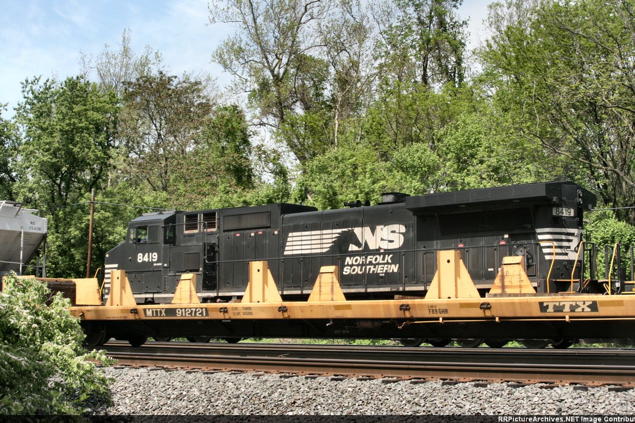 NS 8419